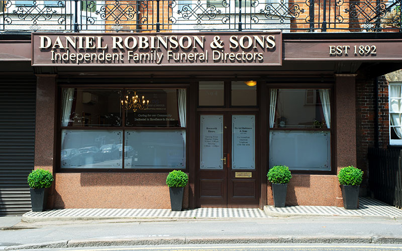 Offices - Loughton | Daniel Robinson & Sons